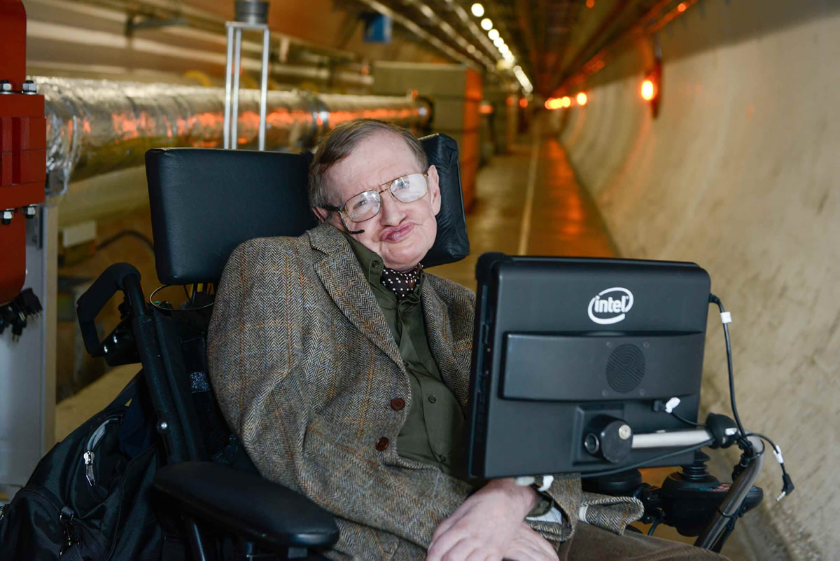 Software utilizado por Stephen Hawking lançado gratuitamente