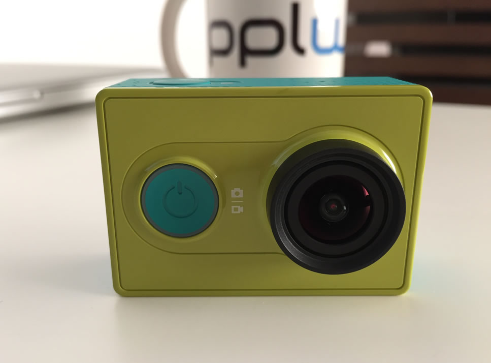 Unboxing Xiaomi Yi Camera... a concorrente low cost da Go Pro