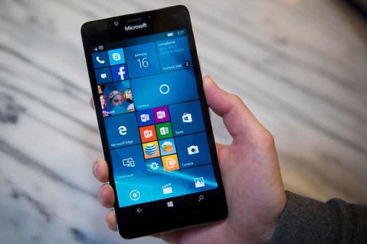 A linha de smartphones da Microsoft está a dar prejuízo elevado