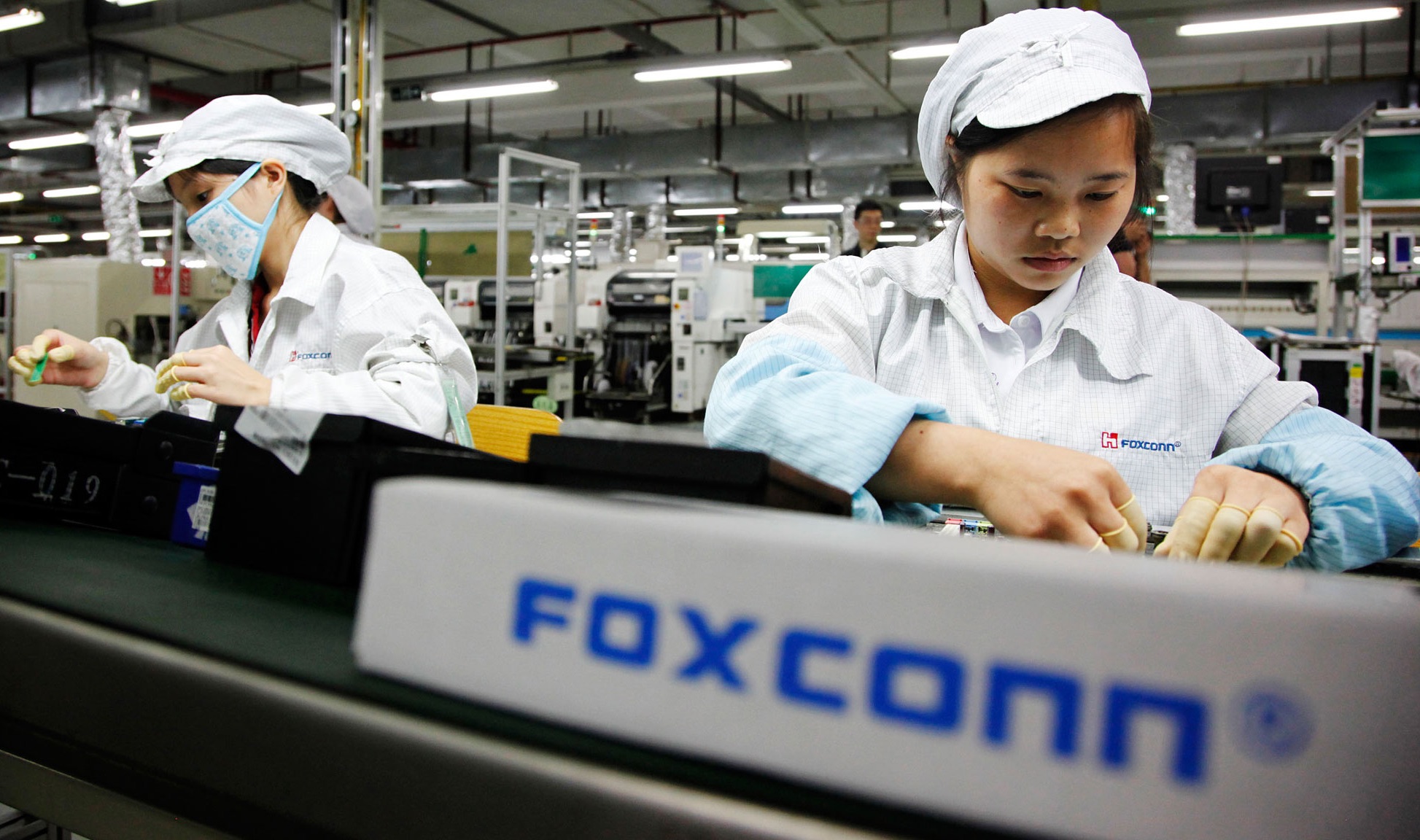 Foxconn vai substituir todos os trabalhadores por robots