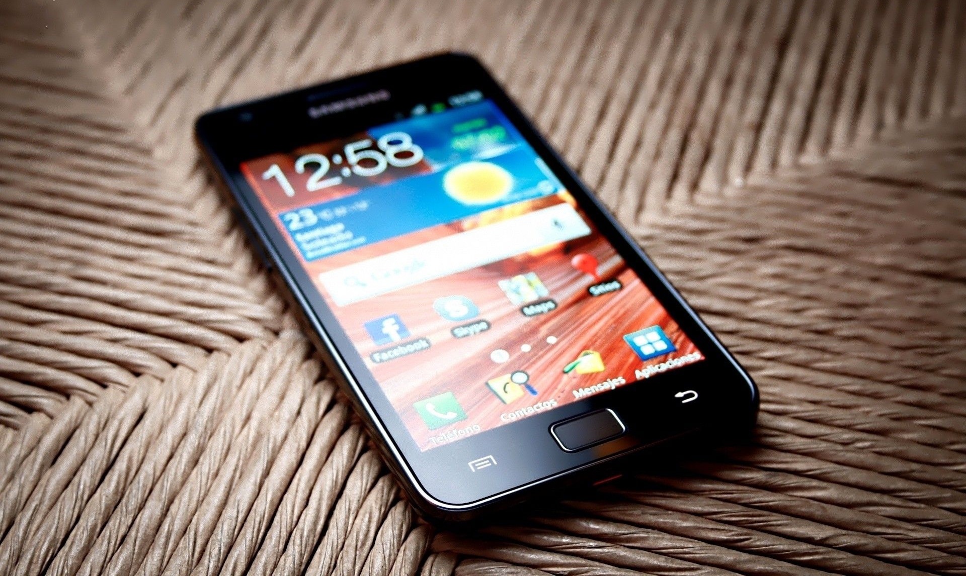 O Android 7.1 ainda corre muito bem num velhinho Galaxy S