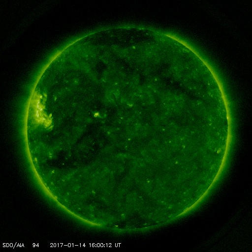 NASA encontra buraco gigante na superfície do Sol