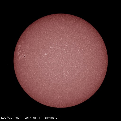 NASA encontra buraco gigante na superfície do Sol