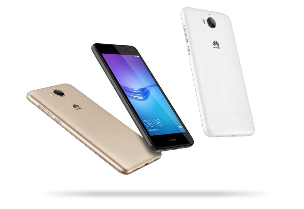 A Huawei aposta no design e performance com o Y6 2017