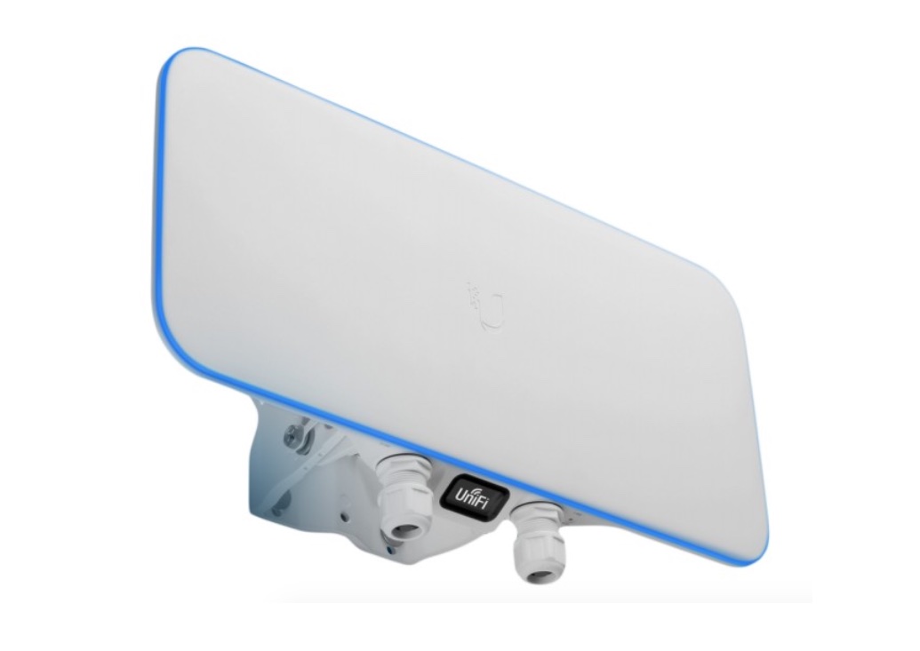 Incrível! UniFi WiFi BaseStation XG consegue suportar até 1500 clientes