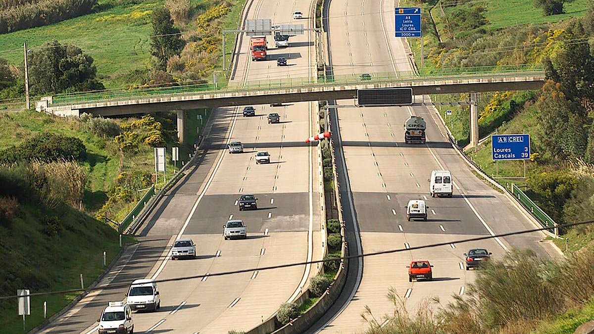 Portugal: Carros sem condutor começam a circular hoje na CREL