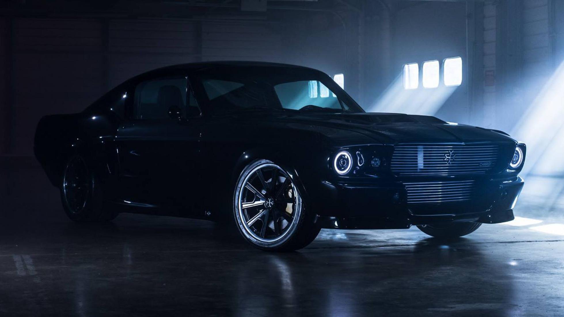 Sixties Ford Mustang: 100% eléctrico está em pré-venda por 230 mil euros