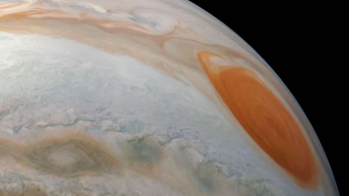 Grande Mancha Vermelha de Júpiter afinal não está a morrer...