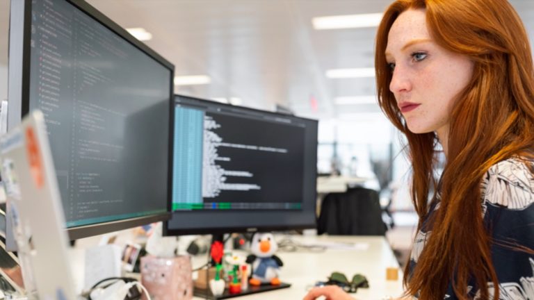 Atmel Xsense - Revolucionários Ecrãs curvos sensíveis ao toque - Pplware