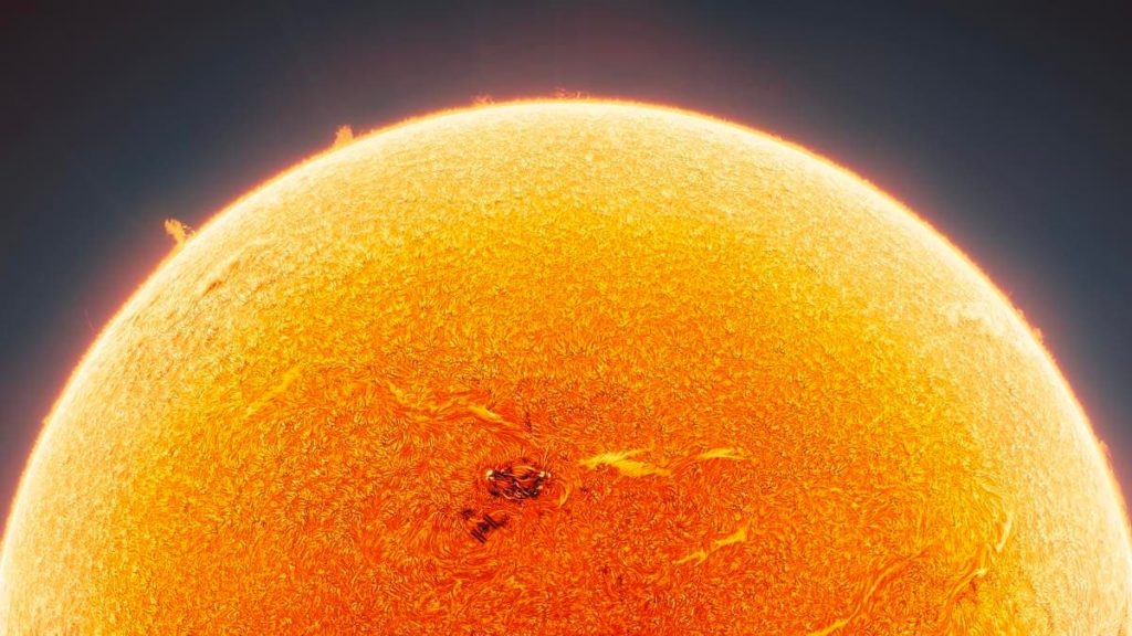 Imagem incrível do Sol esconde um pormenor muito interessante. Consegue ...