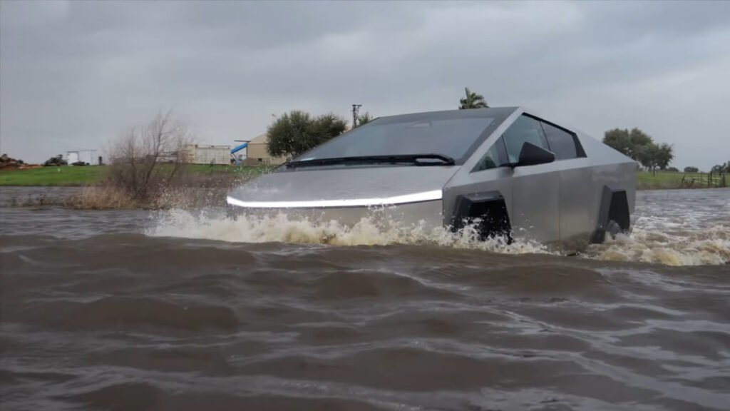 YouTuber conduziu a sua Cybertruck através da água como se fosse um ...